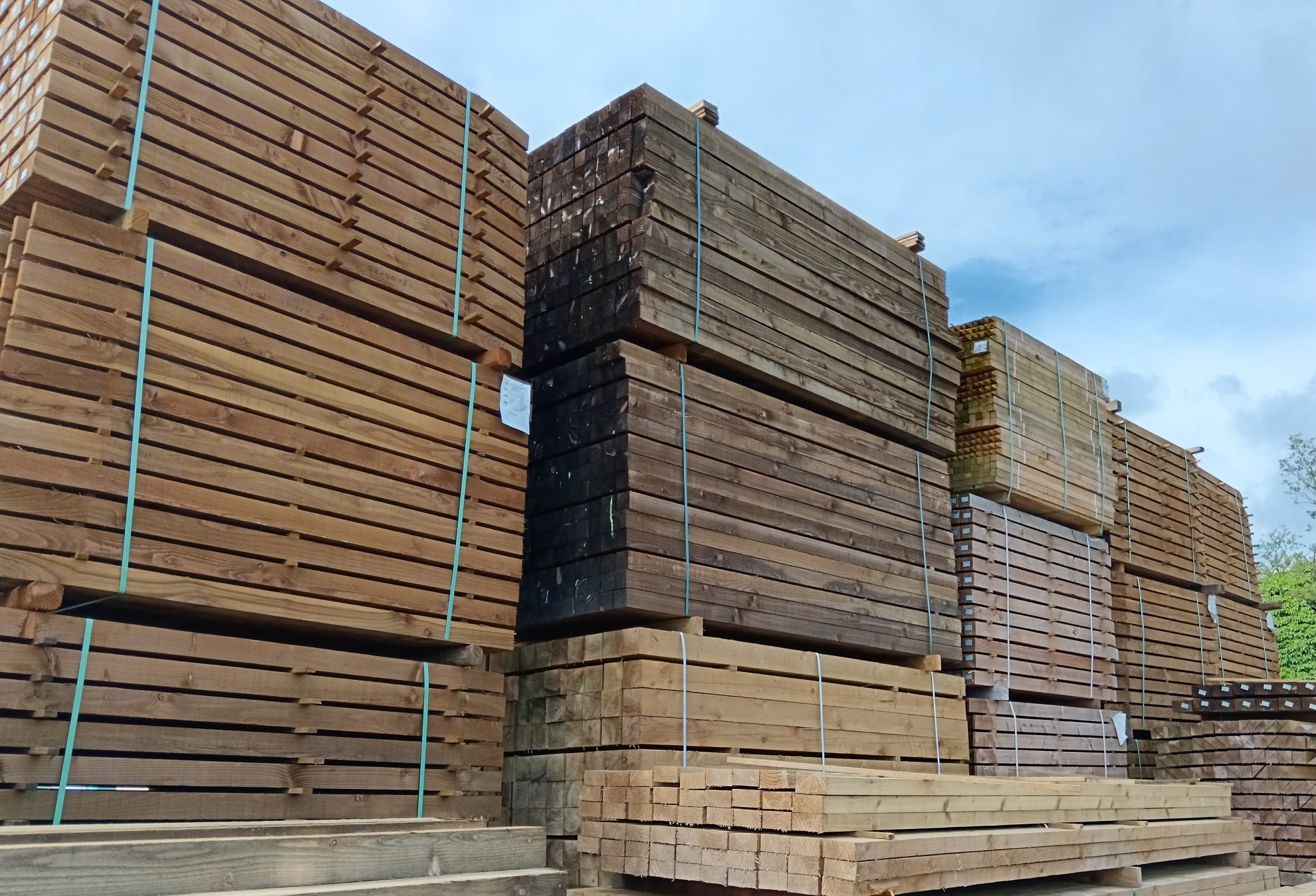 Sawn Fencing Timber & Purlins - Uttoxeter - RP George